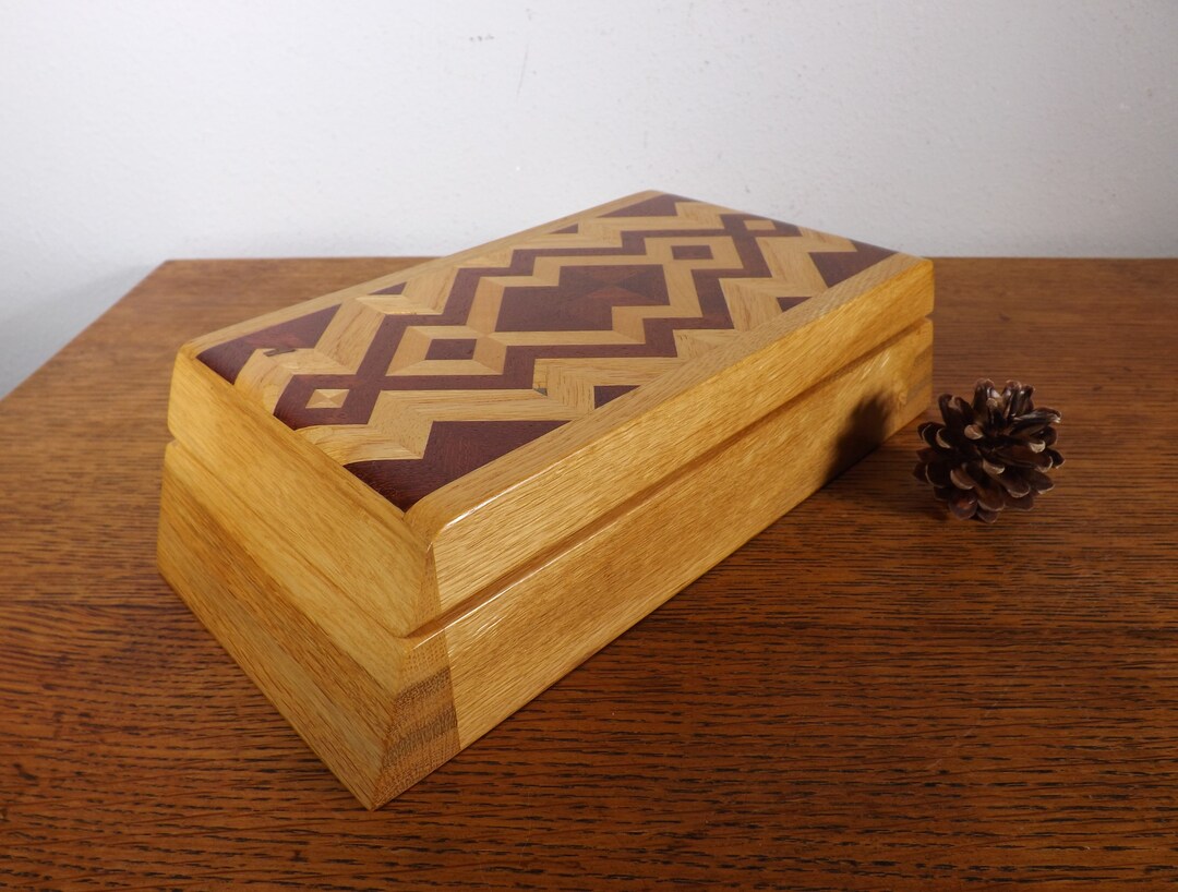 Oak Dresser Box With Marquetry Pattern ~ Hinged Lid ~ Handcrafted ...