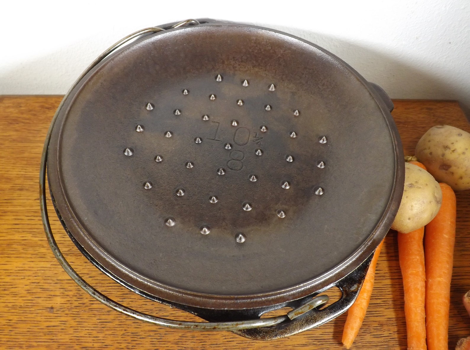 Lodge Dutch Oven/bail Handle 8 10 1/4 Round Roaster | Etsy