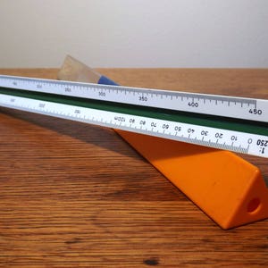 Scale ~ Alvin Triangular Engineer's Scale ~ No. 741 PM ~ Civil ...