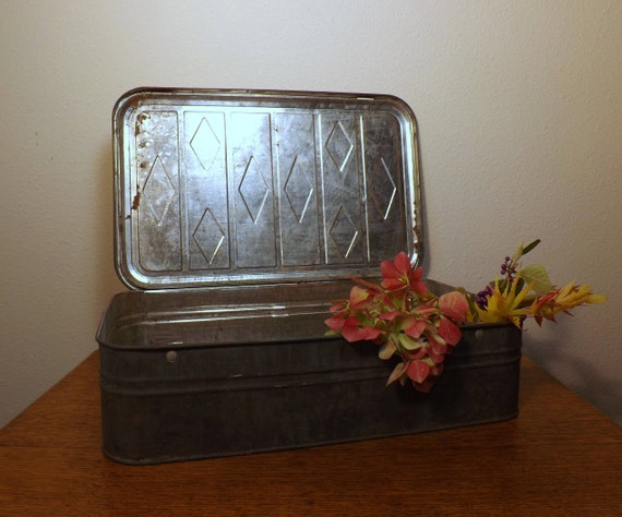 Tin Container for Bread or Dry Food Storage Tinned Bread Box - Etsy