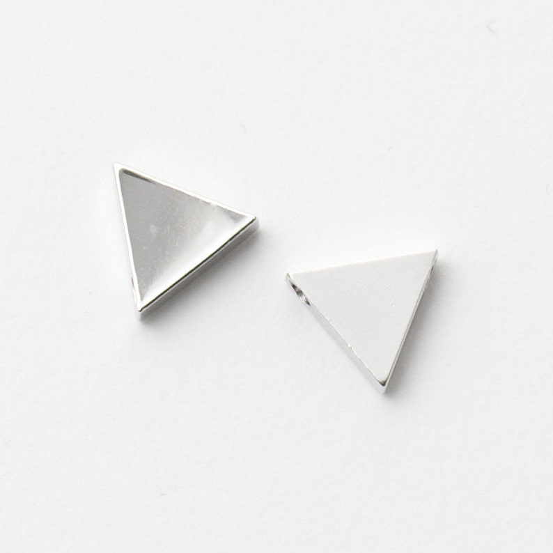 3252021 / Inverted Triangle large / 16k Gold Plated Brass - Etsy