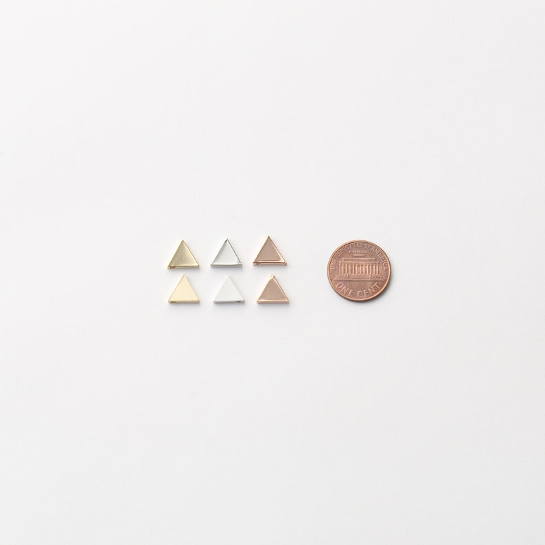 3252024 / Inverted Triangle large / 16k Matt Gold Plated - Etsy