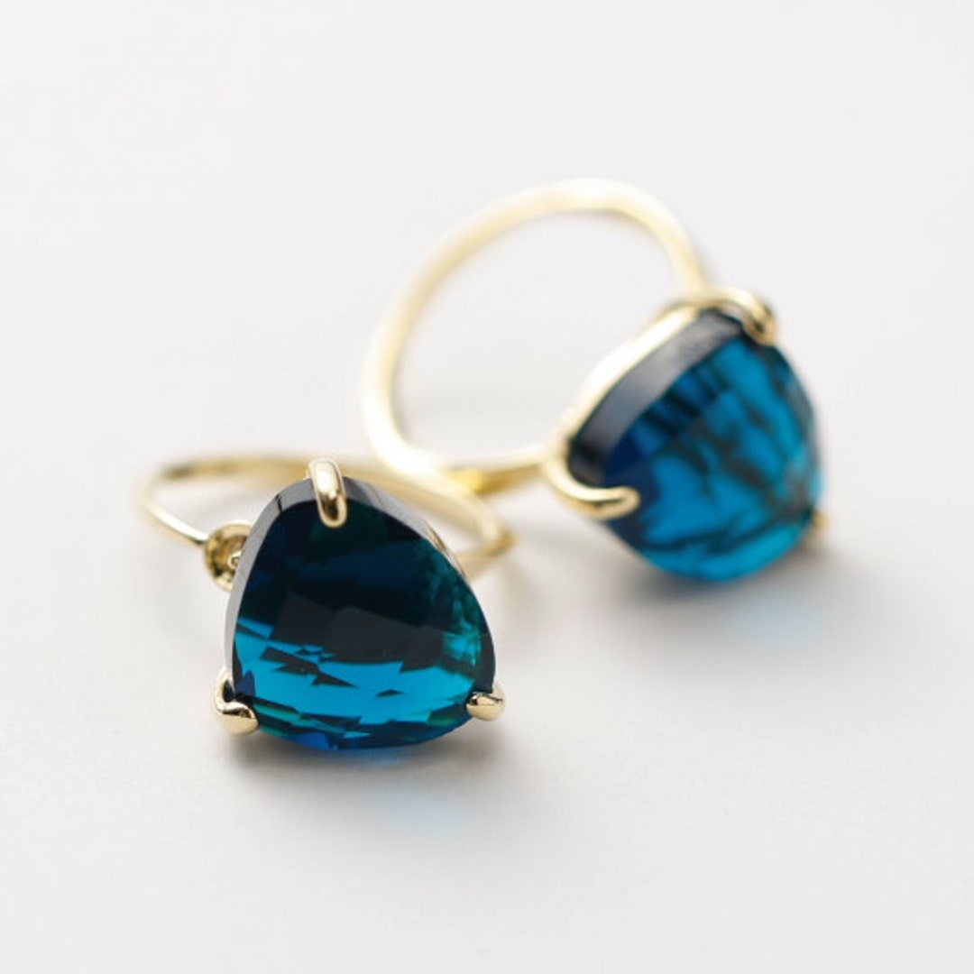 4005081 / Facted Triangle Adjustable Ring With Peg / Montana / - Etsy