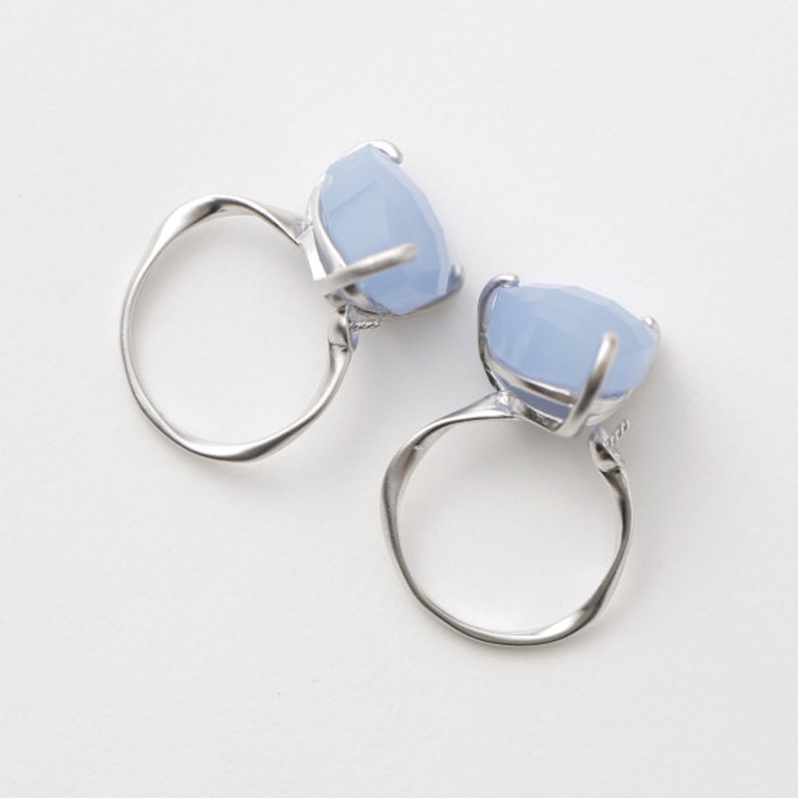 4005105 / Facted Triangle Adjustable Ring With Peg / Royal - Etsy