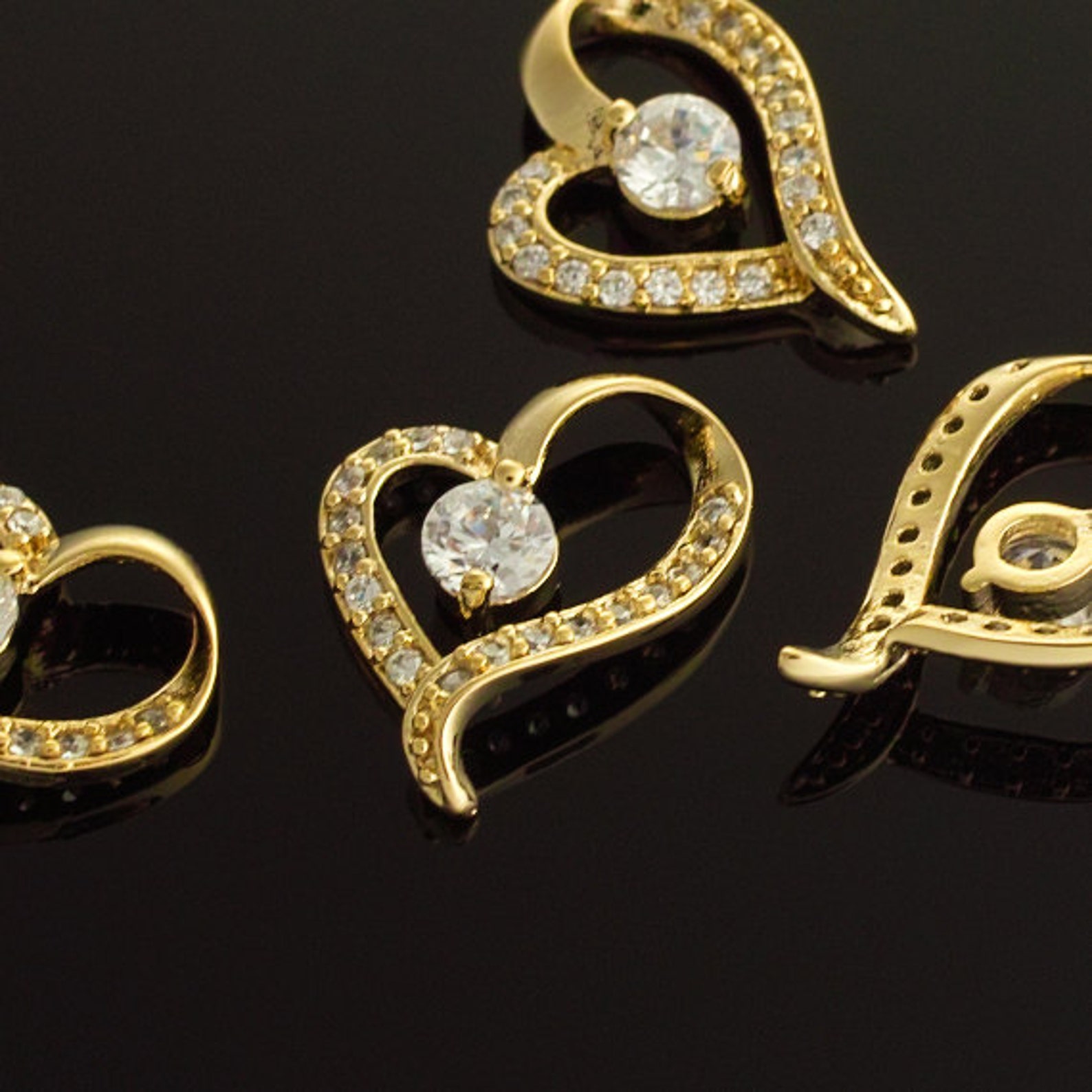 3193011 / Cubic Heart / 16k Gold Plated Brass With Cubic | Etsy