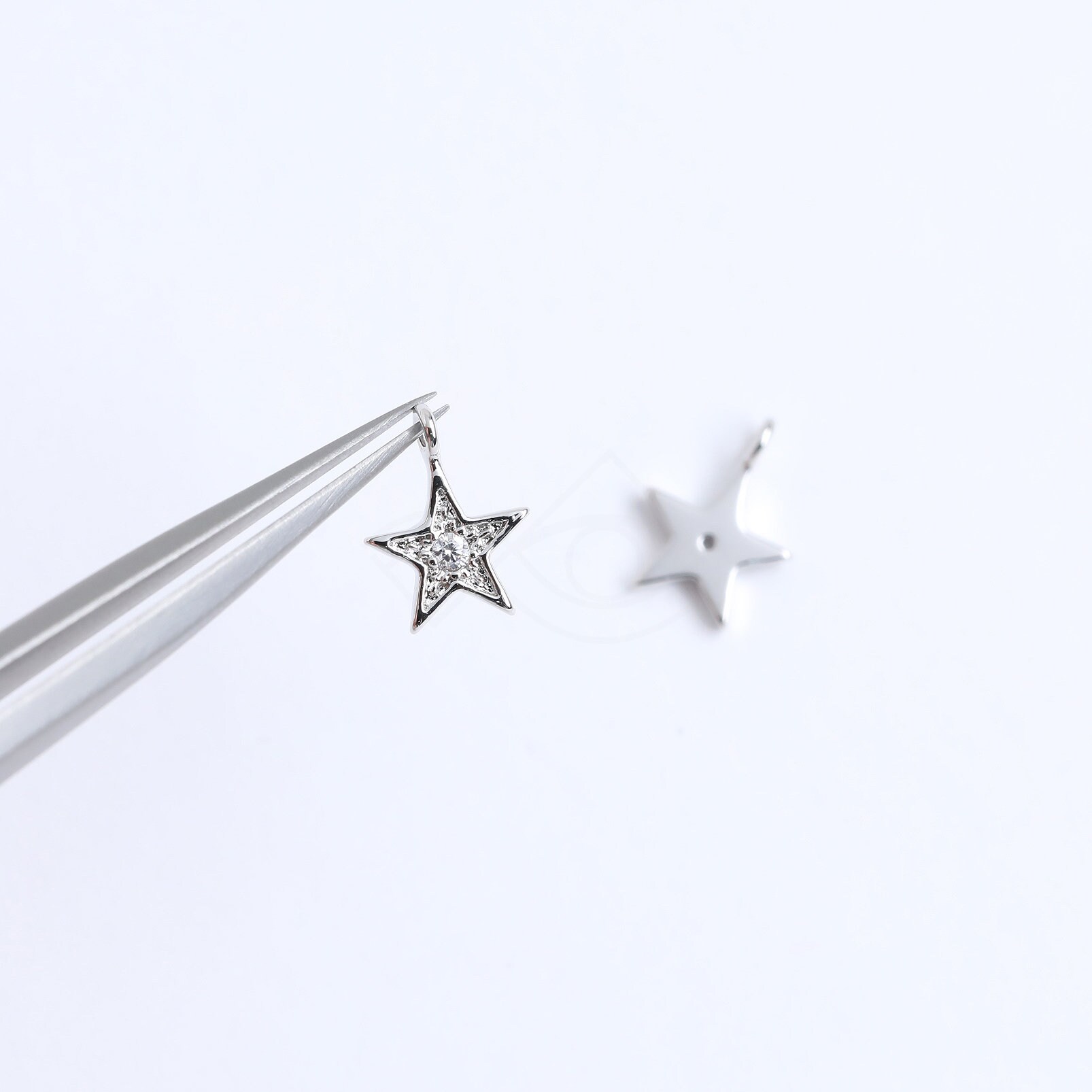 3702021 / Small Cubic Star / 16k Gold Plated Brass With CZ Pendant 7mm ...