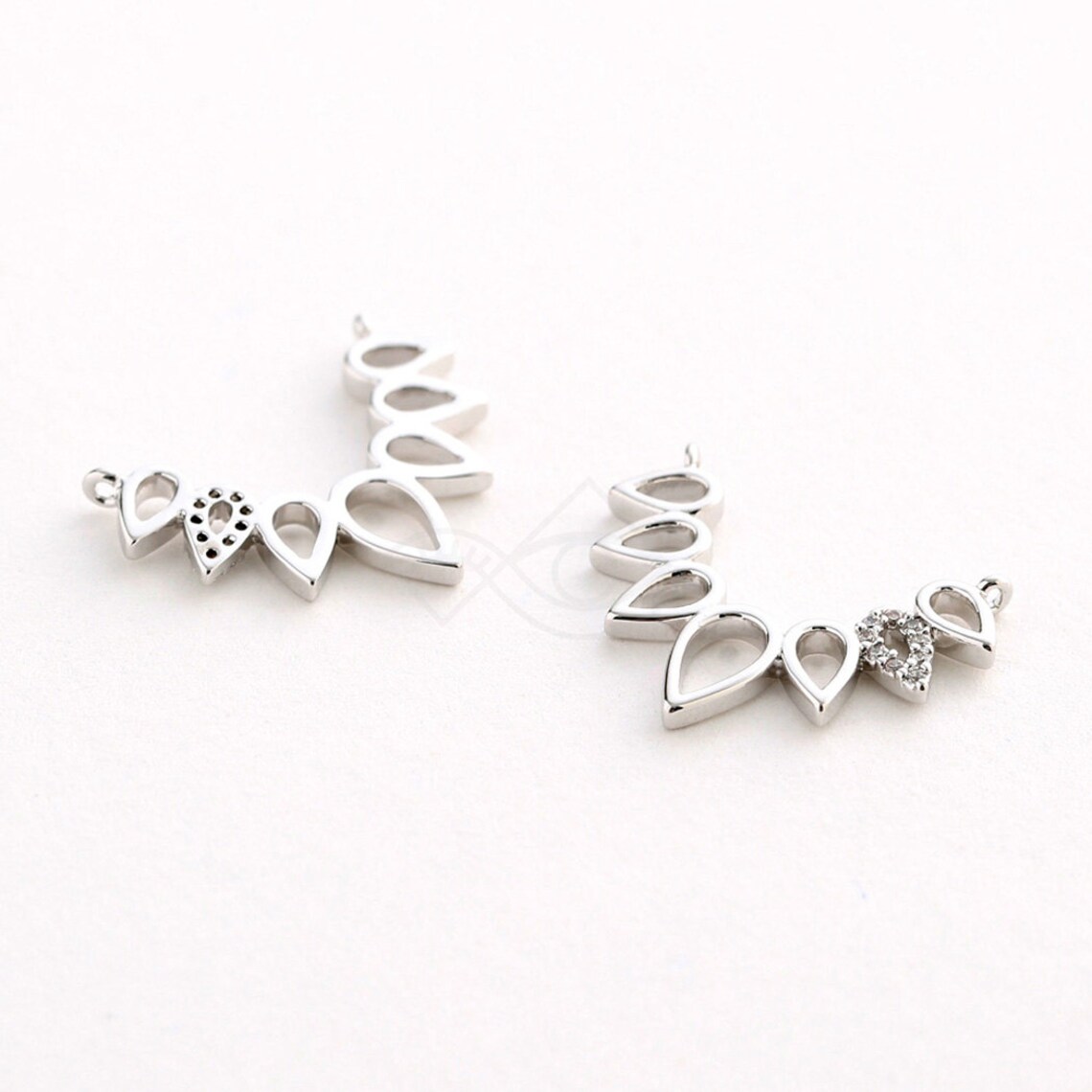 3361012 / Inverted Teardrops small / Rhodium Plated Brass | Etsy