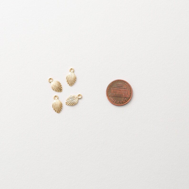 3125015 / Shell / Matt Rhodium Plated Brass 7.5mm X 13.3mm / - Etsy