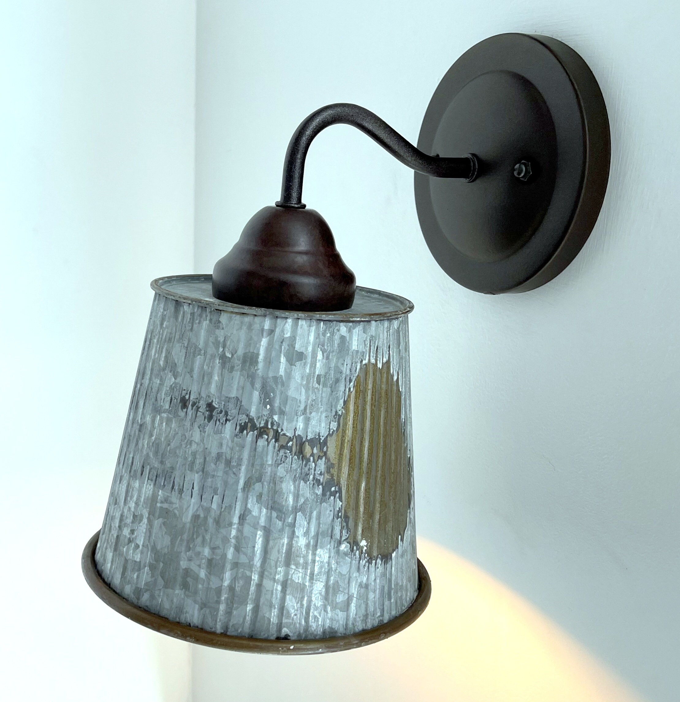 Rustic Barn Metal Farmhouse Wall Light Fixture Bathroom Sconce Cabin ...