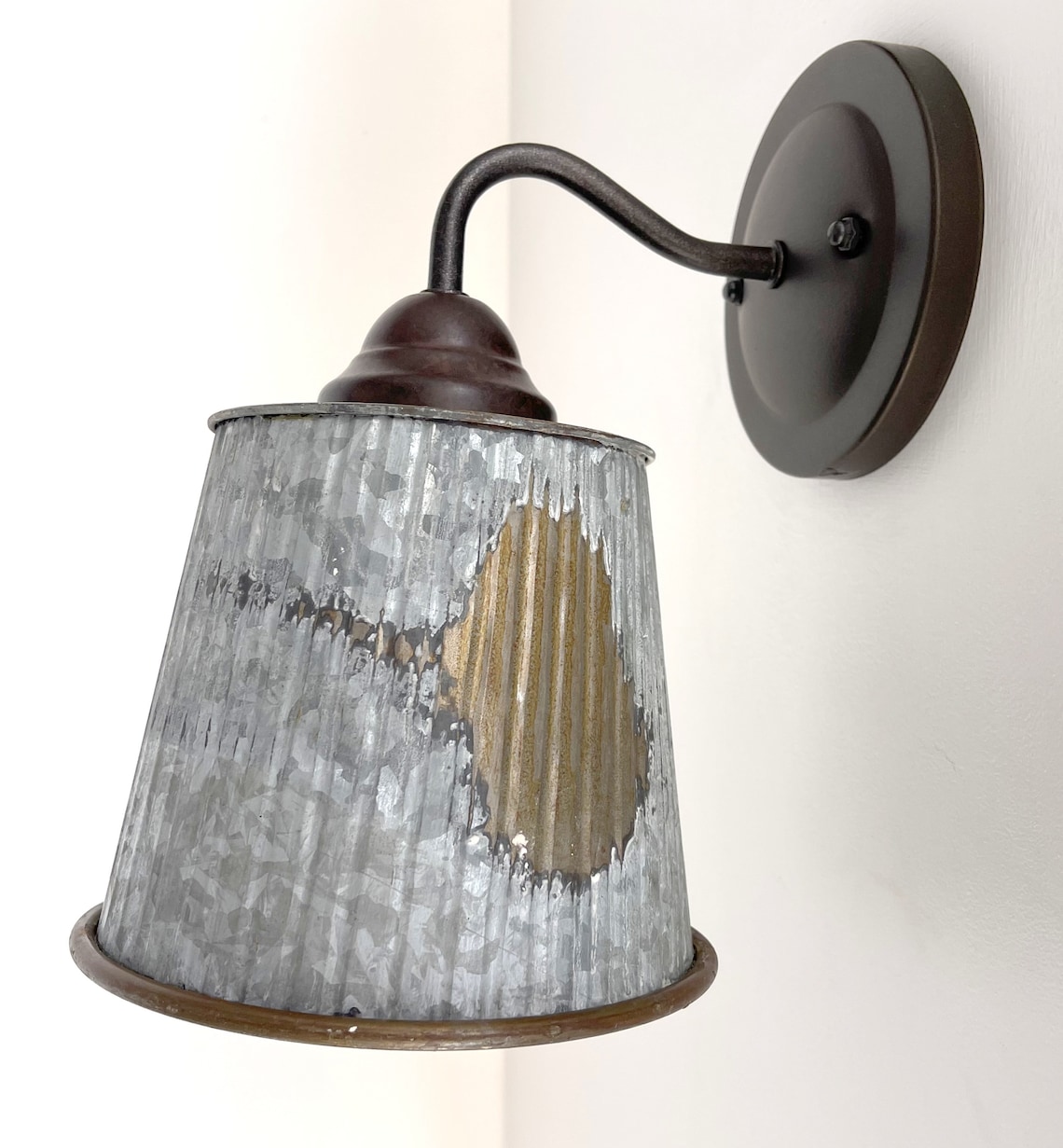 Rustic Barn Metal Farmhouse Wall Light Fixture Bathroom Sconce Cabin ...