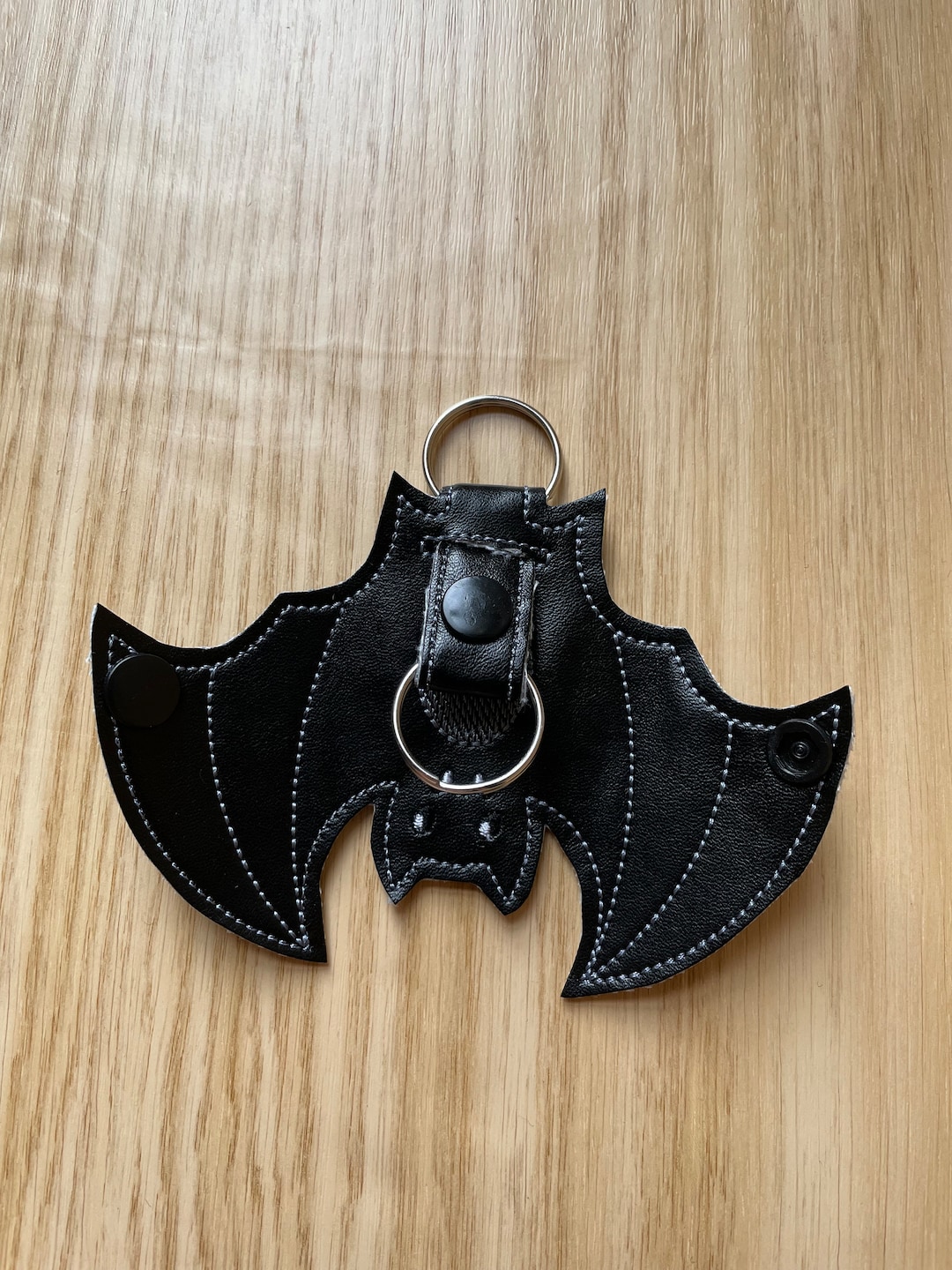 Bat Key Holder / Key Keeper / Bat Accessory / Kawaii Bat / Spooky Gift ...