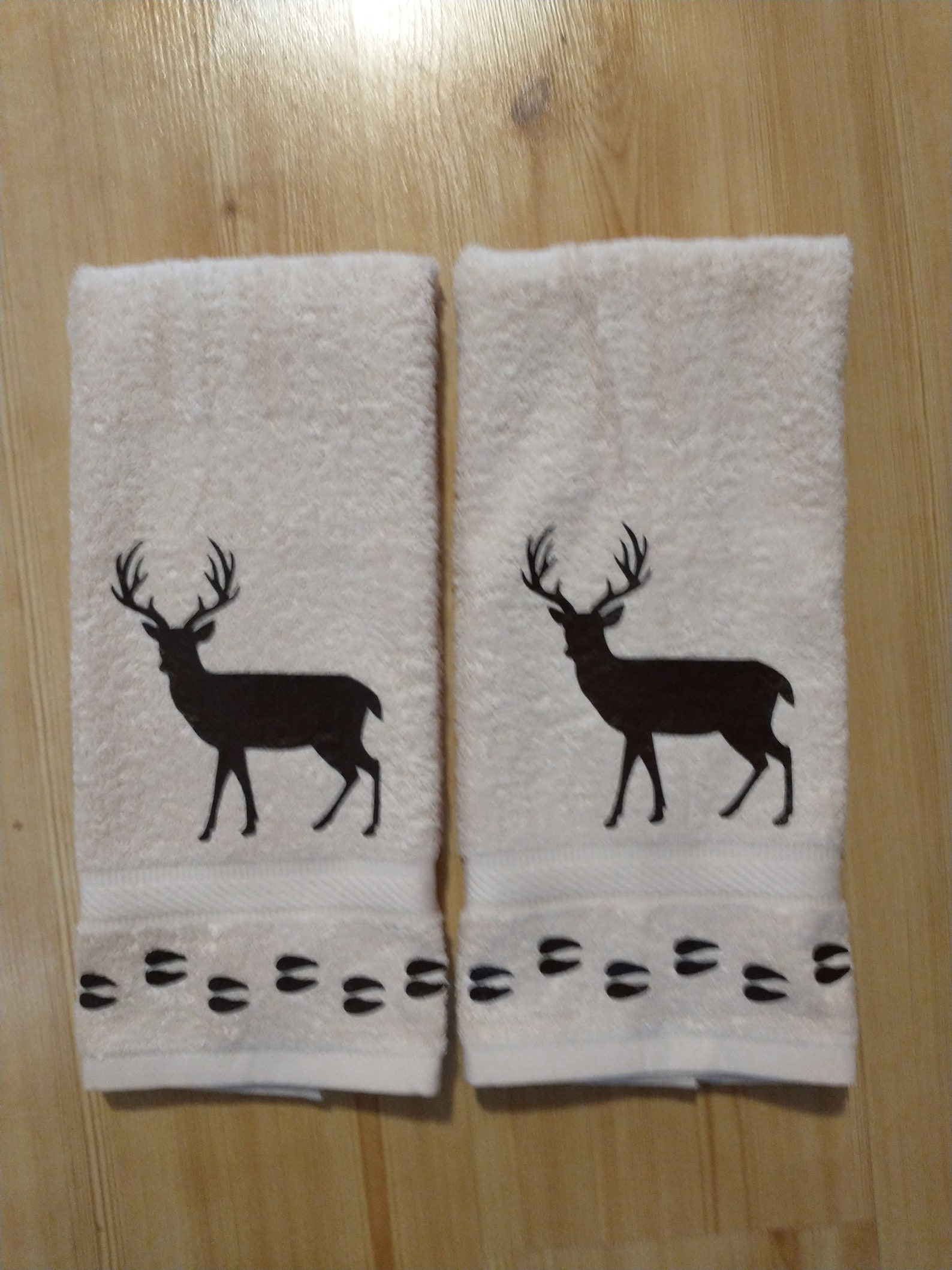 Deer Buck With Tracks Hand Towels, Cabin Lodge Decor - Etsy