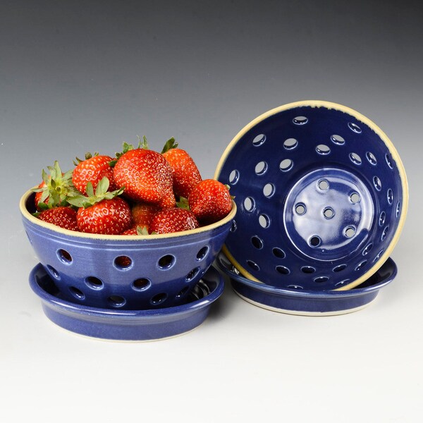 Berry Bowl Colander - Etsy