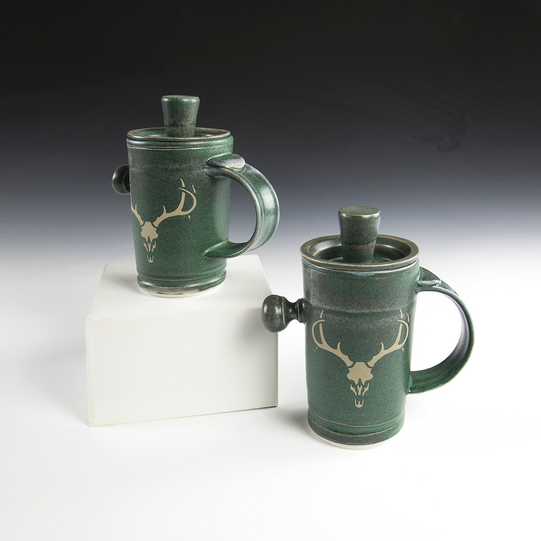 Mug - Demi Size W/lid. PRICE EACH - Deer Hunter Graphic - Rustic Green ...