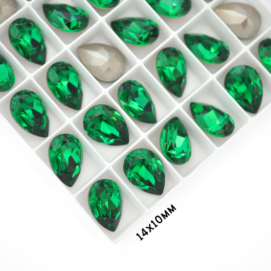Majestic Green 14x10mm Pear Shape 4320 Barton Crystal, Made in Austria ...