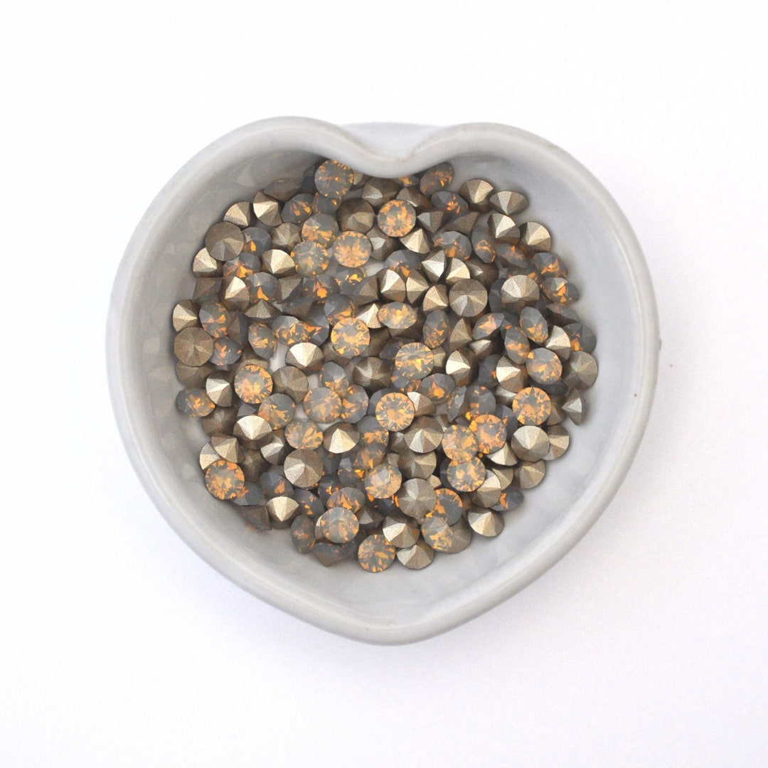 Light Grey Opal 24ss 1088 Barton Crystal, Made in Austria, Highest ...