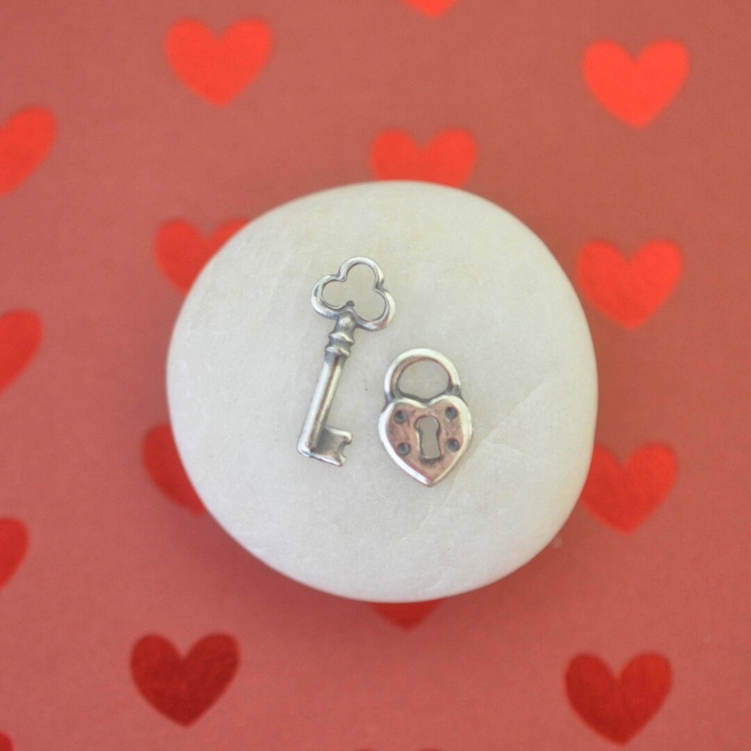 Antique Silver Ox Tiny Locket & Key Brass Charm Stamping - Charms for ...