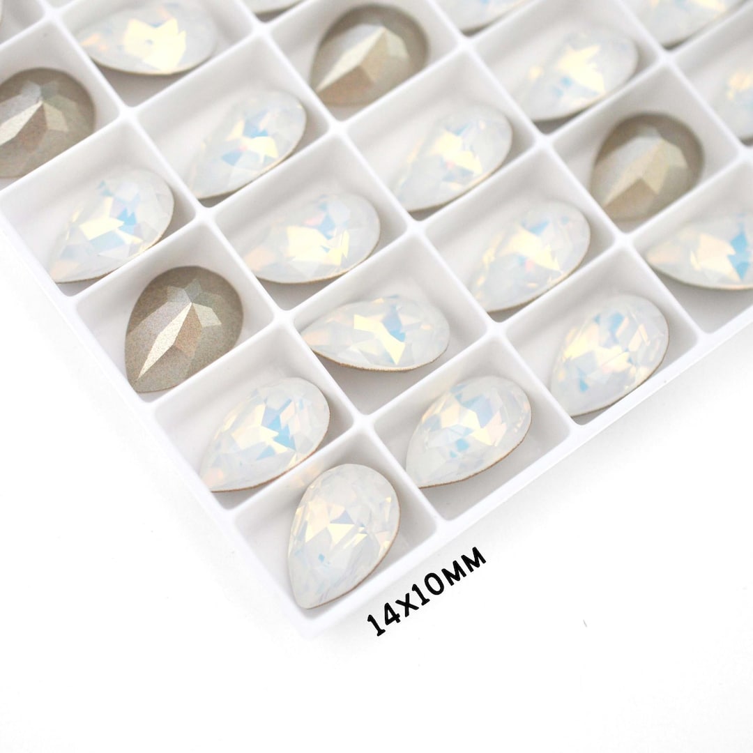 White Opal 14x10mm Pear Shape 4320 Barton Crystal, Made in Austria ...