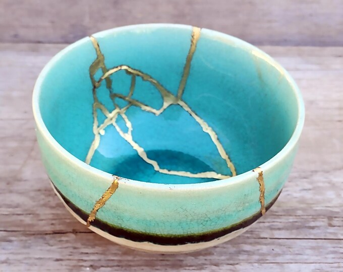 Handmade Japanese Bowl With Traditional Kintsugi - Etsy