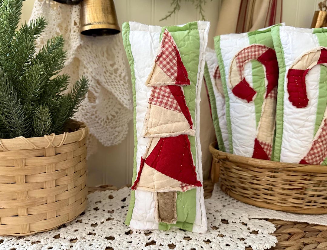 Mini Christmas Tree Quilt Pillow | Vintage | Christmas Decor | Winter ...