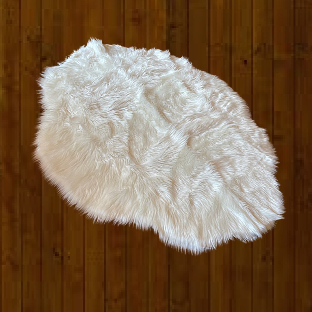 Thick Plush White Faux Fur, Beaver Pelt Rug, Toss Rug, Faux Sheepskin ...