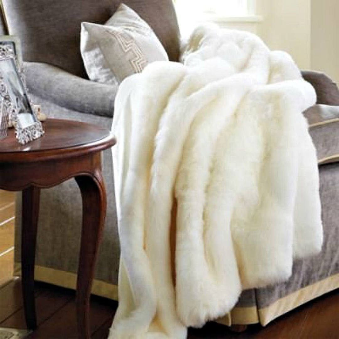 Plush Faux Fur Throw Blanket, Soft Creamy off White Rabbit Mink Shag ...
