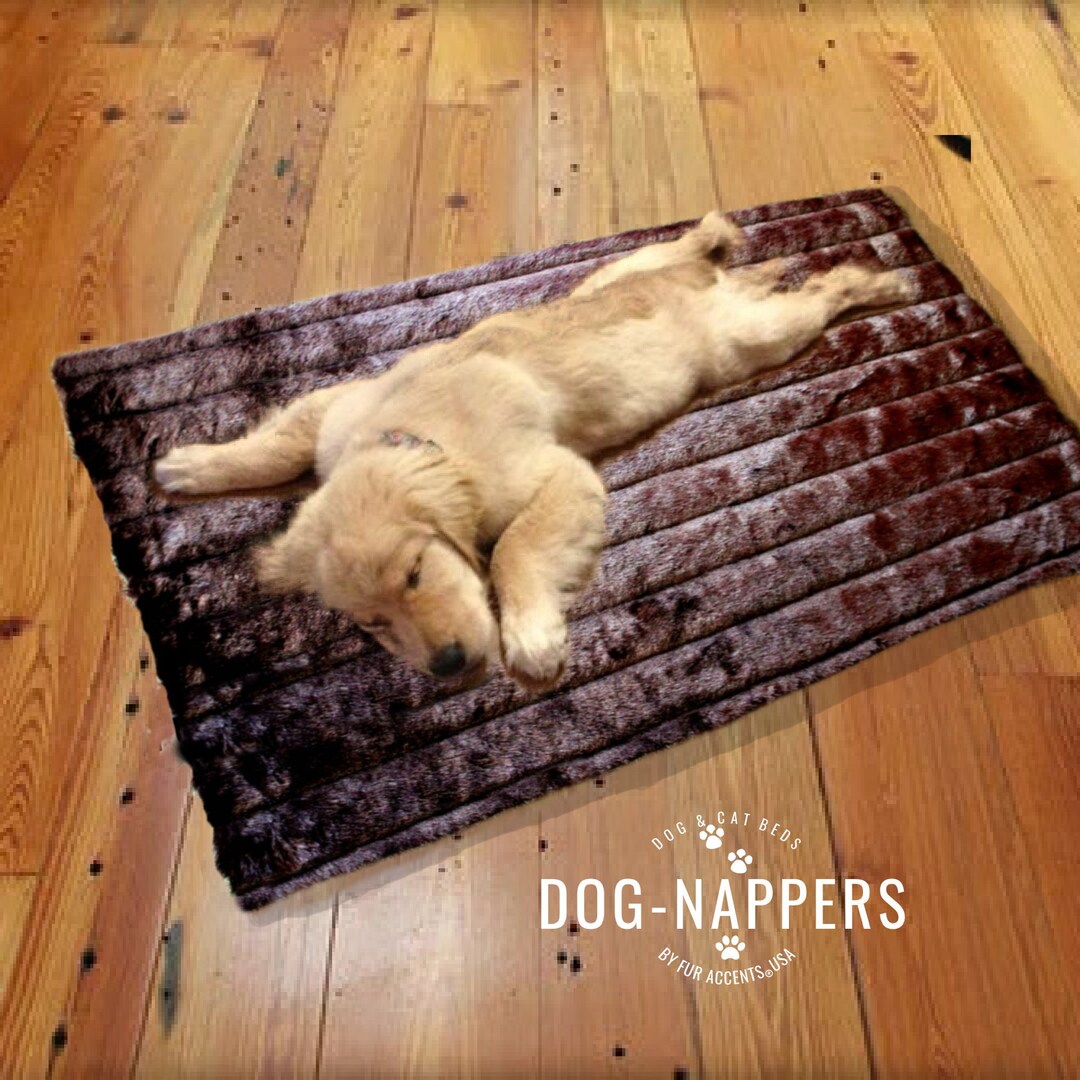 Dog Nappers Pet Pad - Cat Mat - Dog Bed - Silky Soft Premium Faux Fur ...
