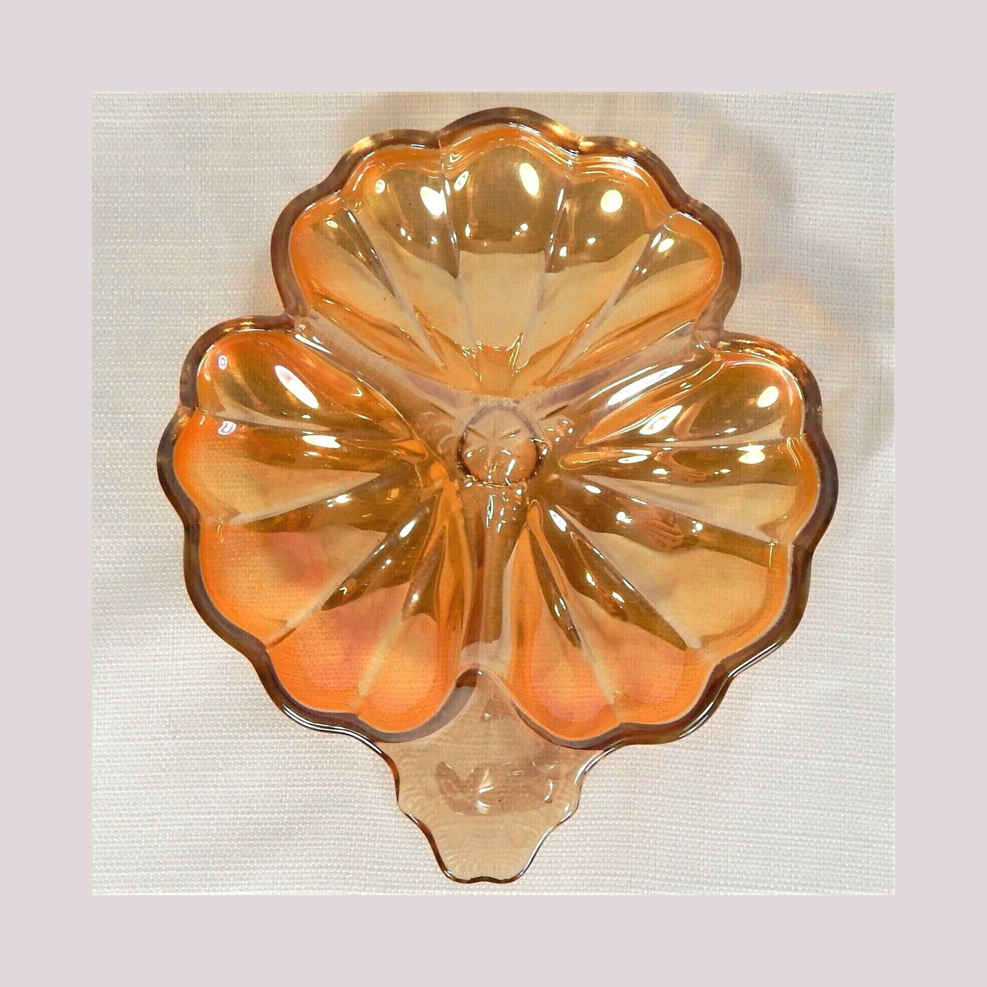 Vintage Marigold Glass Divided Clover Candy Nut Dish reasonable Offers ...