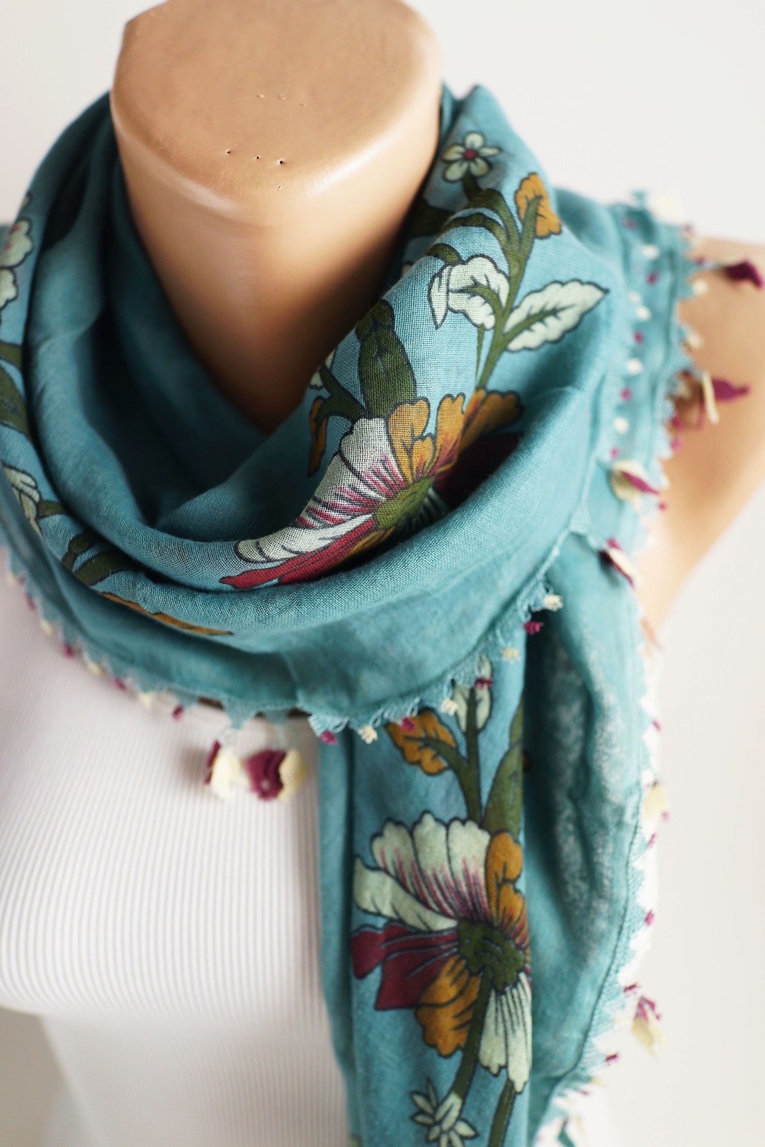 70s Antique Turkish Head Scarf, Needle Lace Oya, Coffee Table Cloth ...