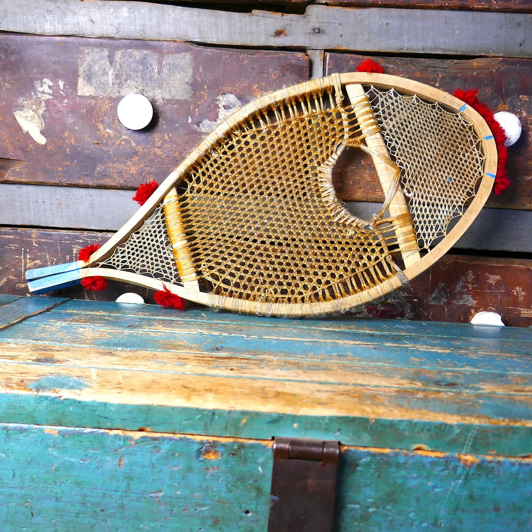 Vintage 1 Snowshoe 20'' Wood Small Indian Canada Rawhide Leather Strap ...