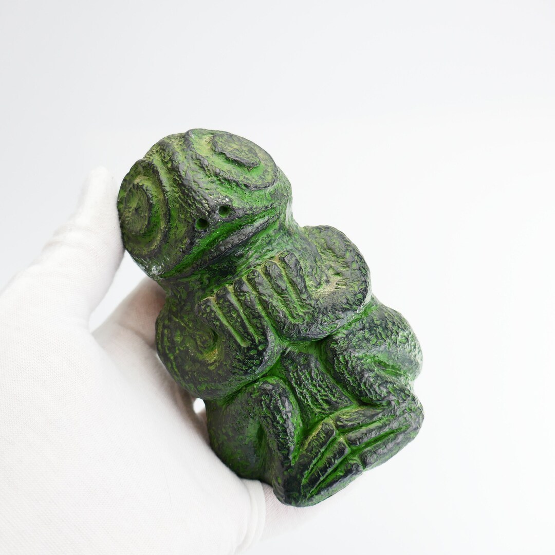 Vintage Inuit Art Mold Frog - Tag a Wolf Original Handmade Resin - Etsy