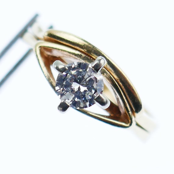 Vintage 14K Yellow gold Ring high setting diamond Siz… - Gem