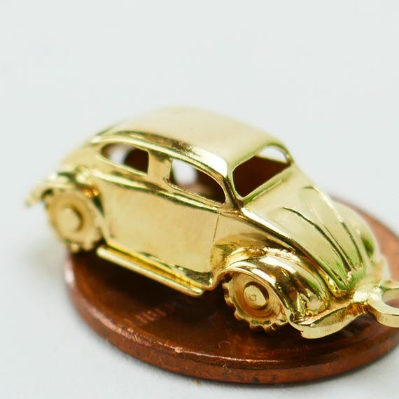 Vintage 14k Yellow Gold beetle VW Volkwagen Charm pen… - Gem
