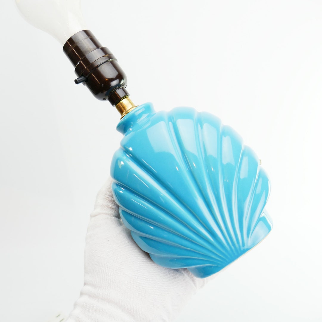 Vintage Shell Revival Lamp Light Blue Retro 80s Ceramic Seashell Lamp ...