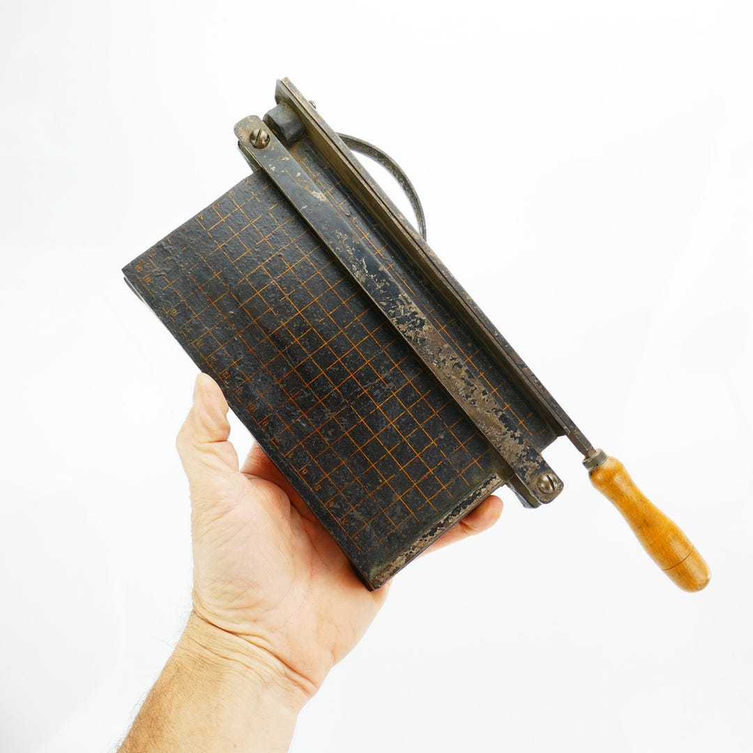 Small Antique Cast Iron Paper Photo Cutter Trimming Guillotine ...