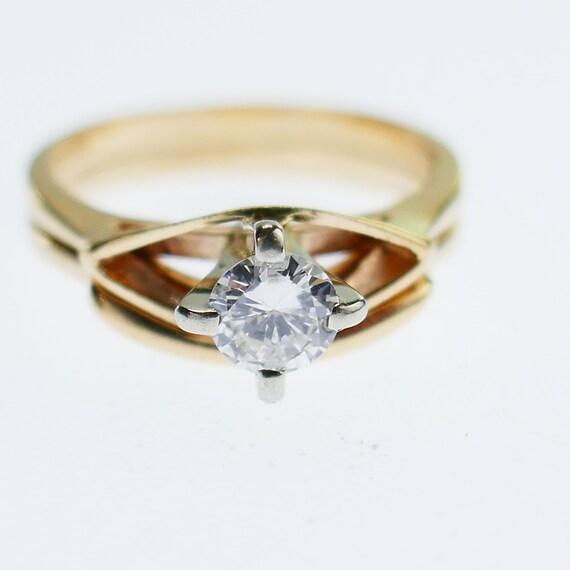 Vintage 14K Yellow gold Ring high setting diamond Siz… - Gem