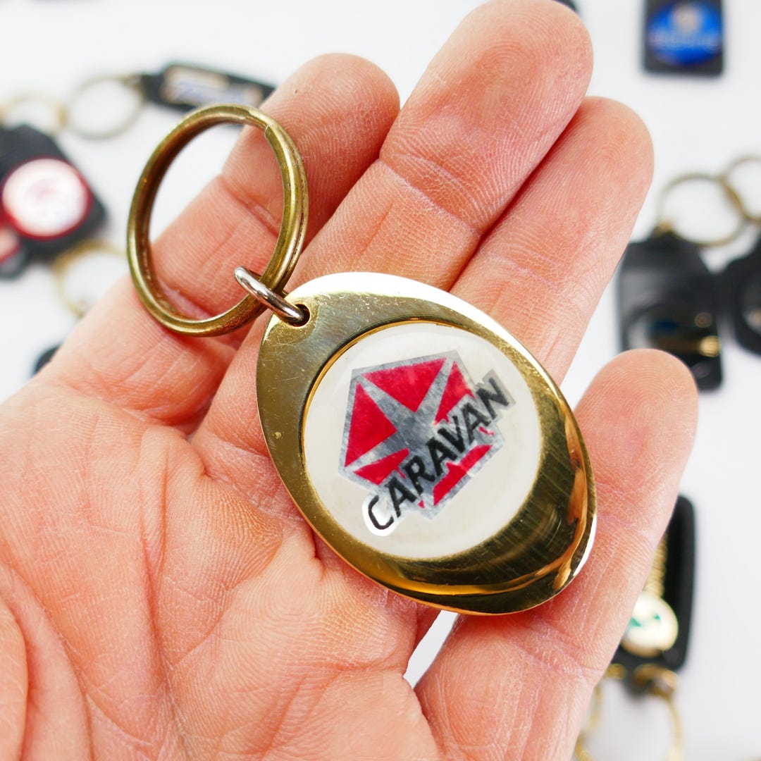 CHRYSLER CARAVAN Authentic Vintage Car Keychain Collectible Automobilia ...