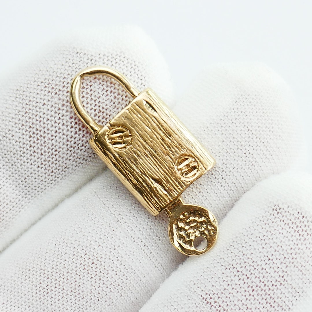 Vintage 10K Yellow Gold Padlock Key Lucky Pendant Charm Delicate Matte ...