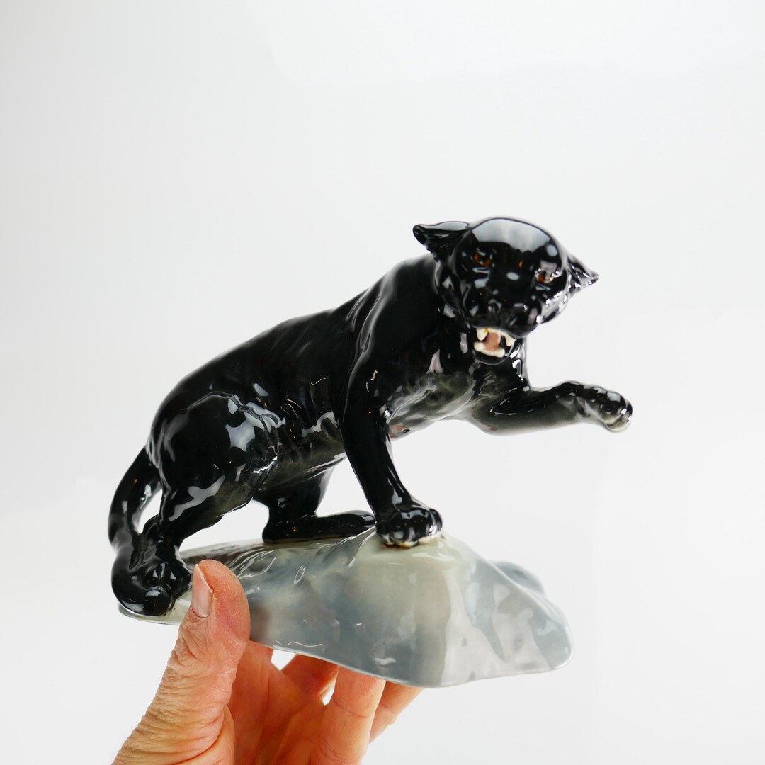 Beswick Puma on Rock Black Vintage England 1823 - Etsy