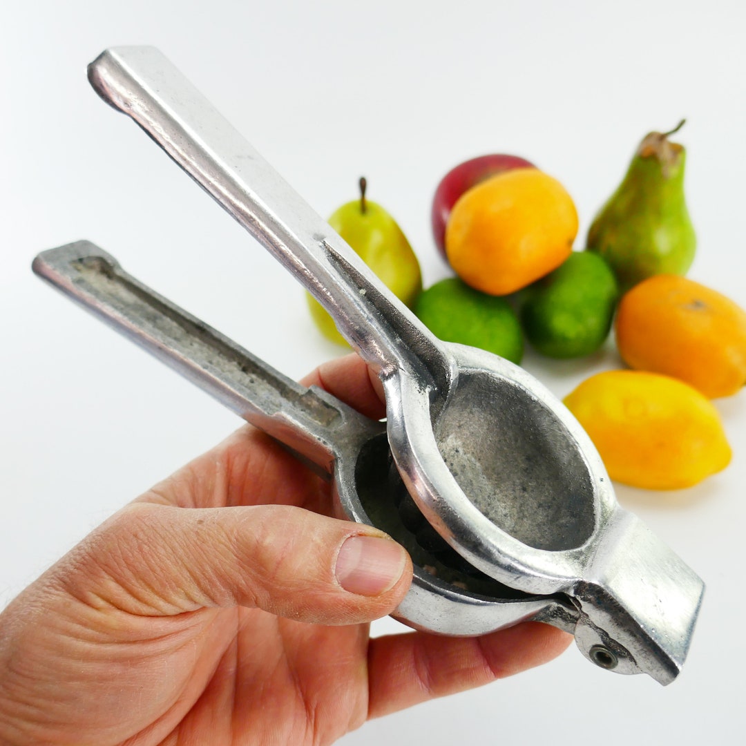 Vintage Lemon Lime Squeezer Metallic Juicer Chrome Manual Juicer Press ...