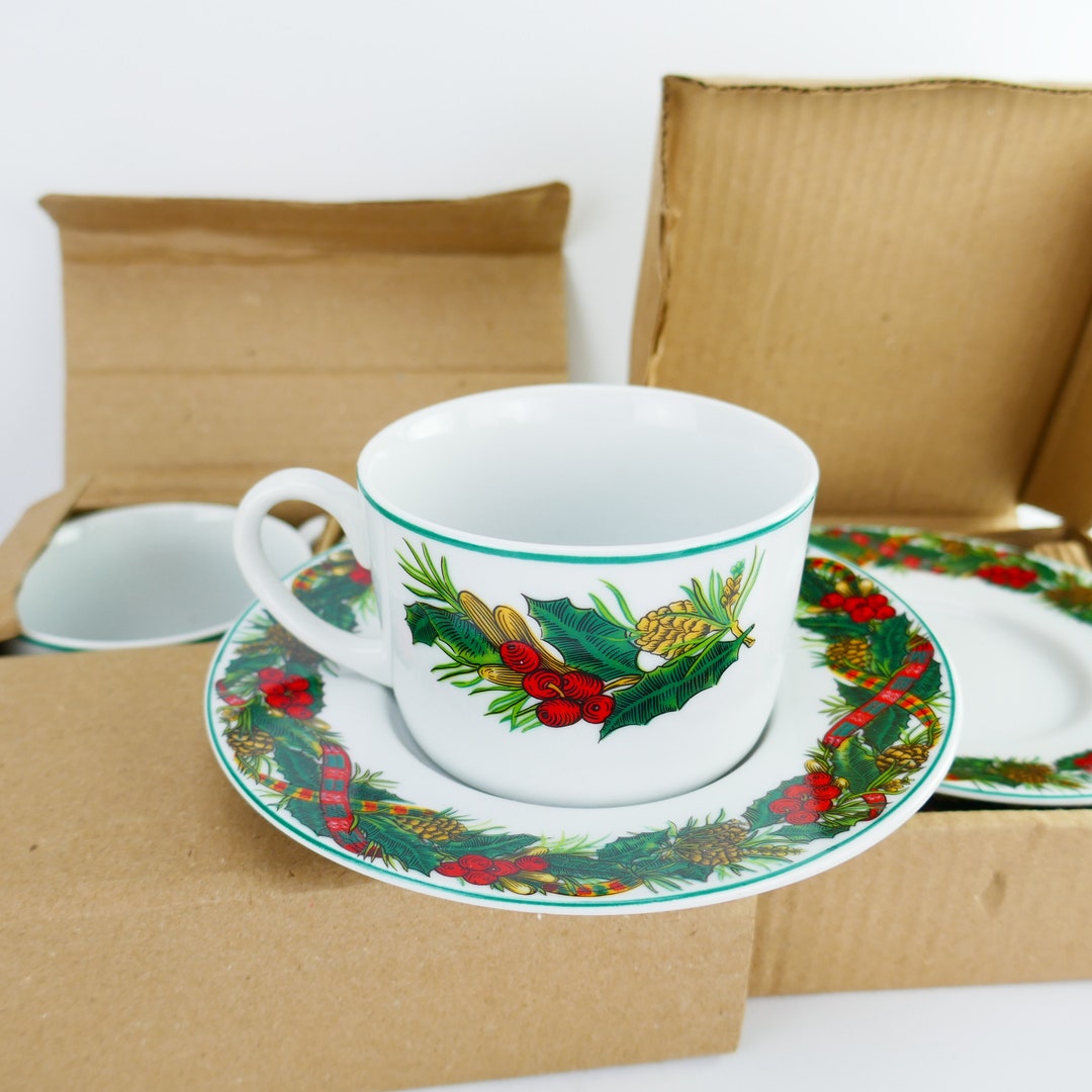 New Old Stock Set of 4 Christmas Heritage KOPIN Coffee Mug Cup Saucer ...