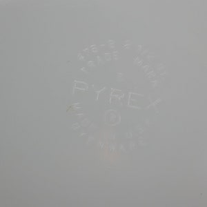 Vintage Blue White Pyrex Casserole Retro Snowflake Garland Set of 2 475 ...