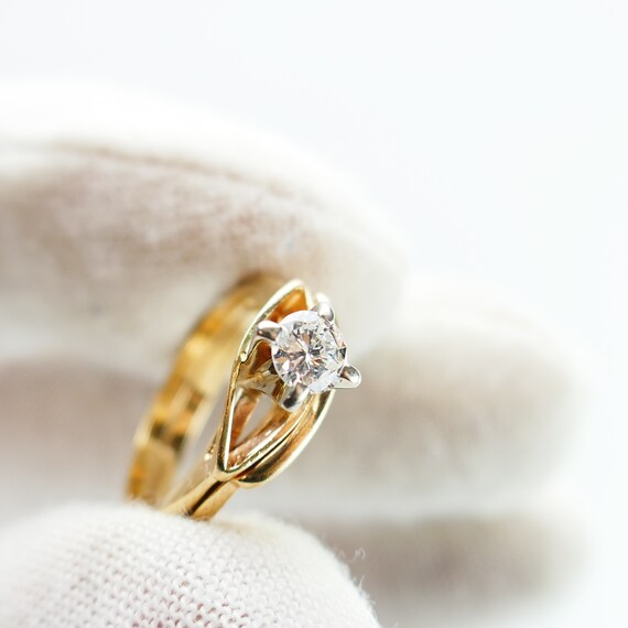 Vintage 14K Yellow gold Ring high setting diamond Siz… - Gem