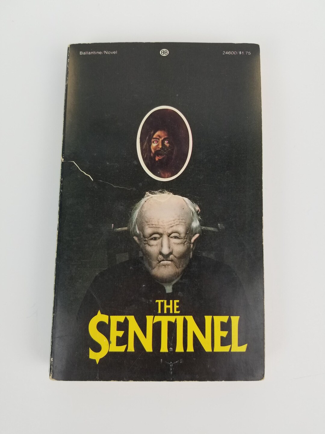 1970s Horror Fiction Title the Sentinel by Jeffrey Konvitz Gothic ...