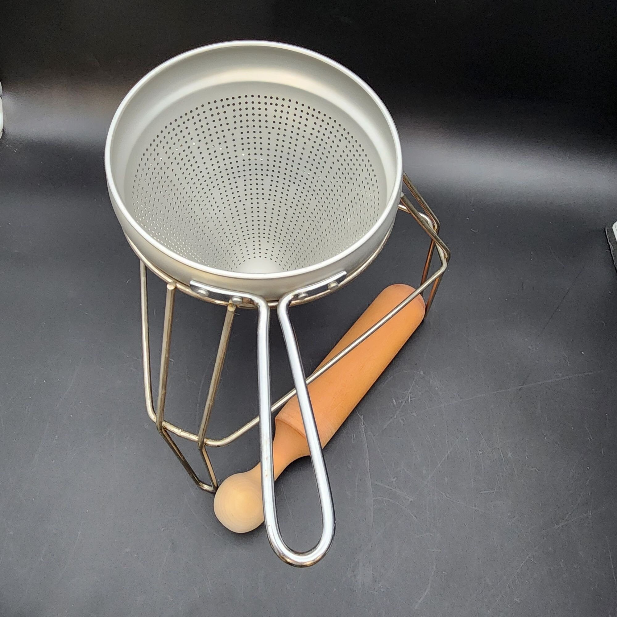 Food Mill Aluminum Cone Shaped Sieve Seed & Skin Separator With Wood ...