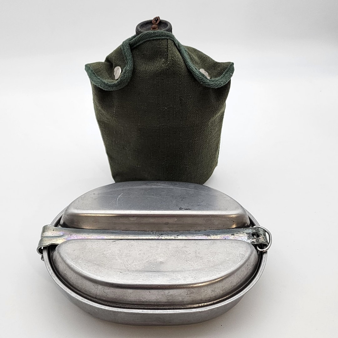 WWII 1943 Soldier Canteen Set PLUS 1960 Vietnam War Mess Kit US ...
