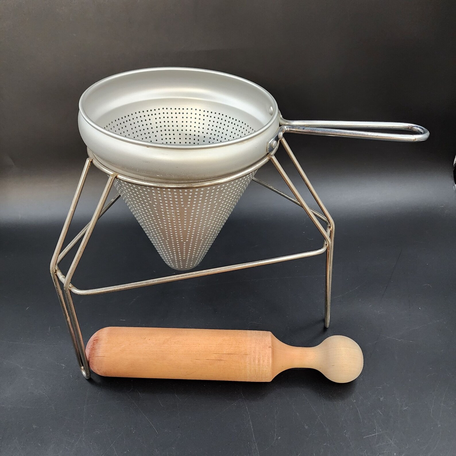 Food Mill Aluminum Cone Shaped Sieve Seed & Skin Separator With Wood ...