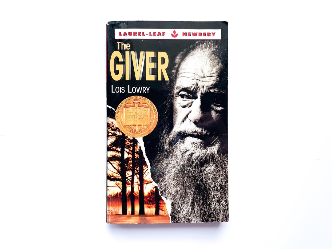 The Giver | by Lois Lowry | 2002 | Vintage Book | Paperback - Etsy