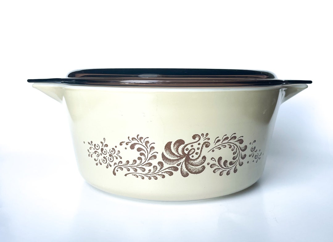 Pyrex Homestead Brown Casserole Dish With Lid Ovenware 475 B 2.5 Quart ...