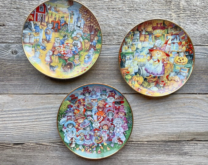 8 Different Themes of "the Franklin Mint Heirloom", by Bill Bells Cats ...
